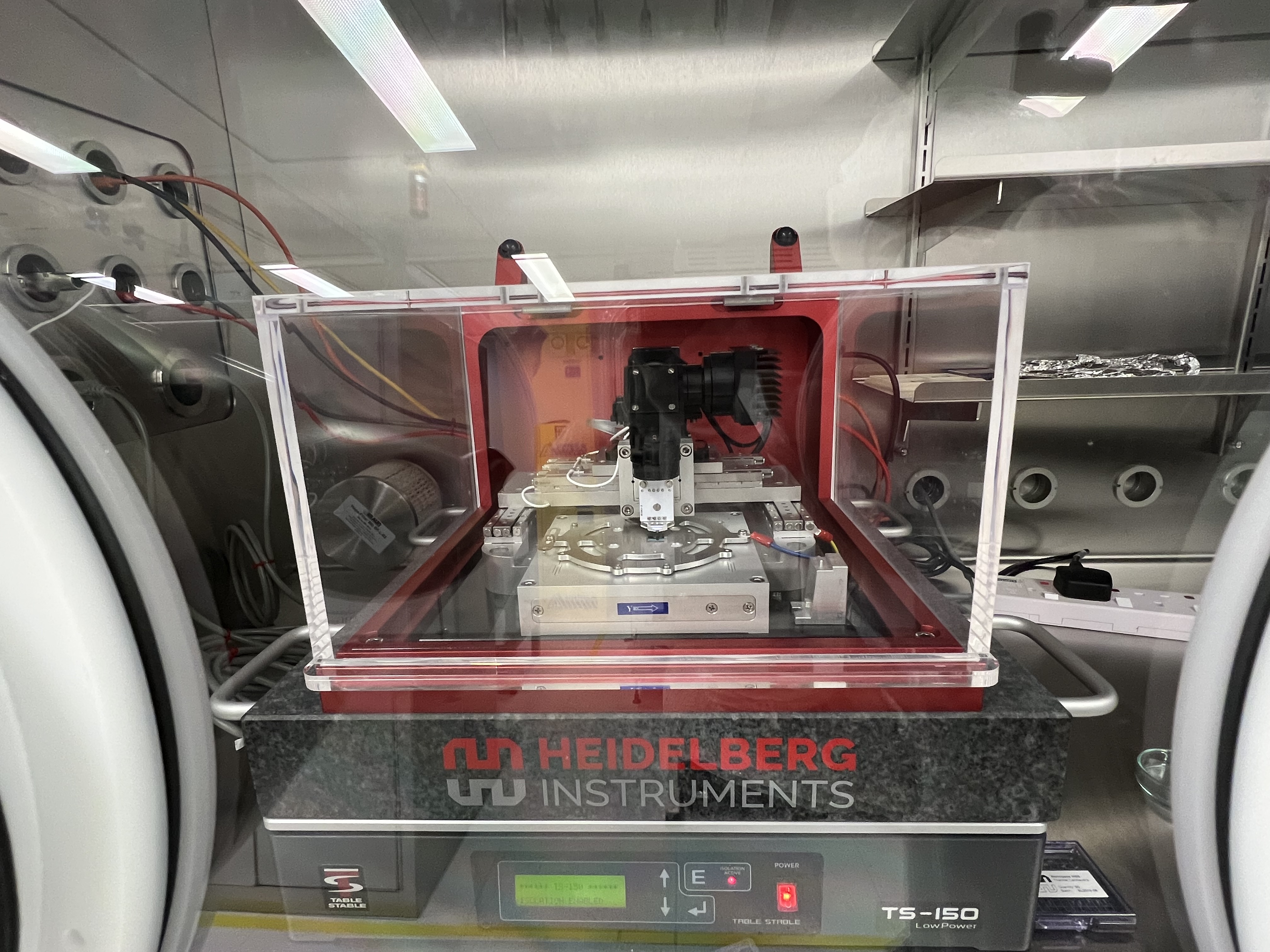 Lithography: Glovebox with Lithography (Heidelberg-Ins) - A*STAR ...